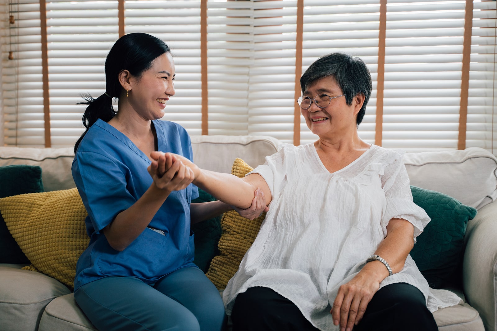 Care Management-How a Care Manager Can Help With a Loved One